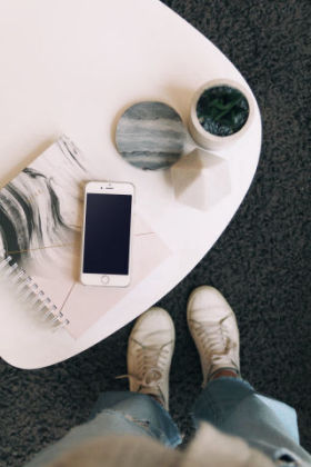 Create realistic mockups for your awesome apps | MOCKUPSJAR - Free ...