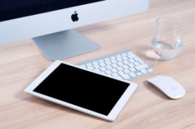 Create realistic mockups for your awesome apps | MOCKUPSJAR - Free ...